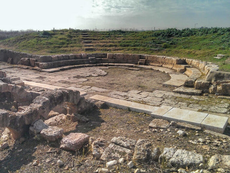 Aphek-Antipatris | Danny The Digger